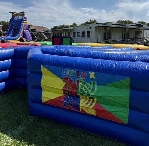 Dizzy X - Jump Around Party Rentals