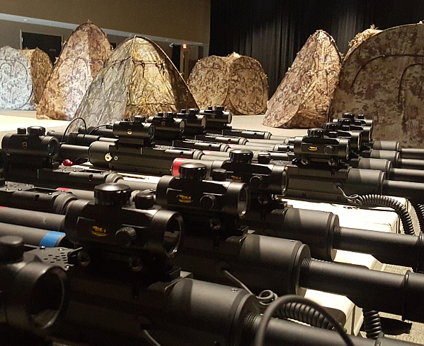 Tactical Laser Tag Package for 16 Players | Bounceroo.ca