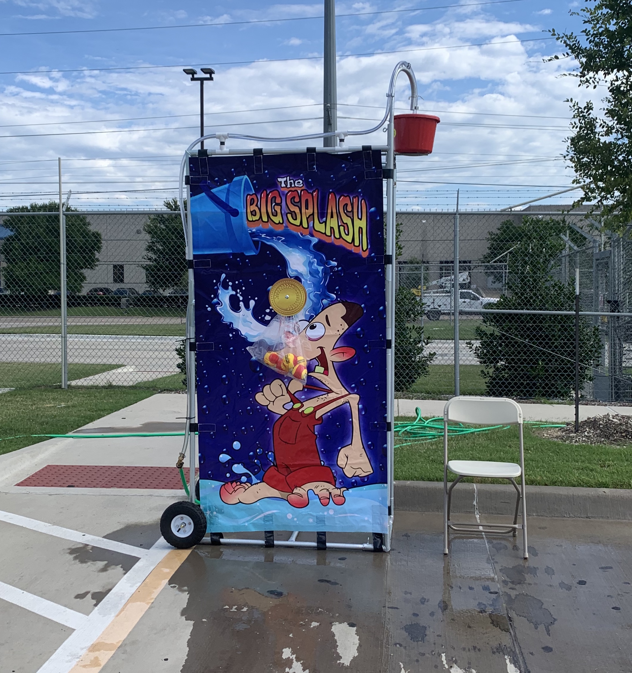 Big Splash Dunk Alternative Rental | BounceUniverse.com Party Rentals ...