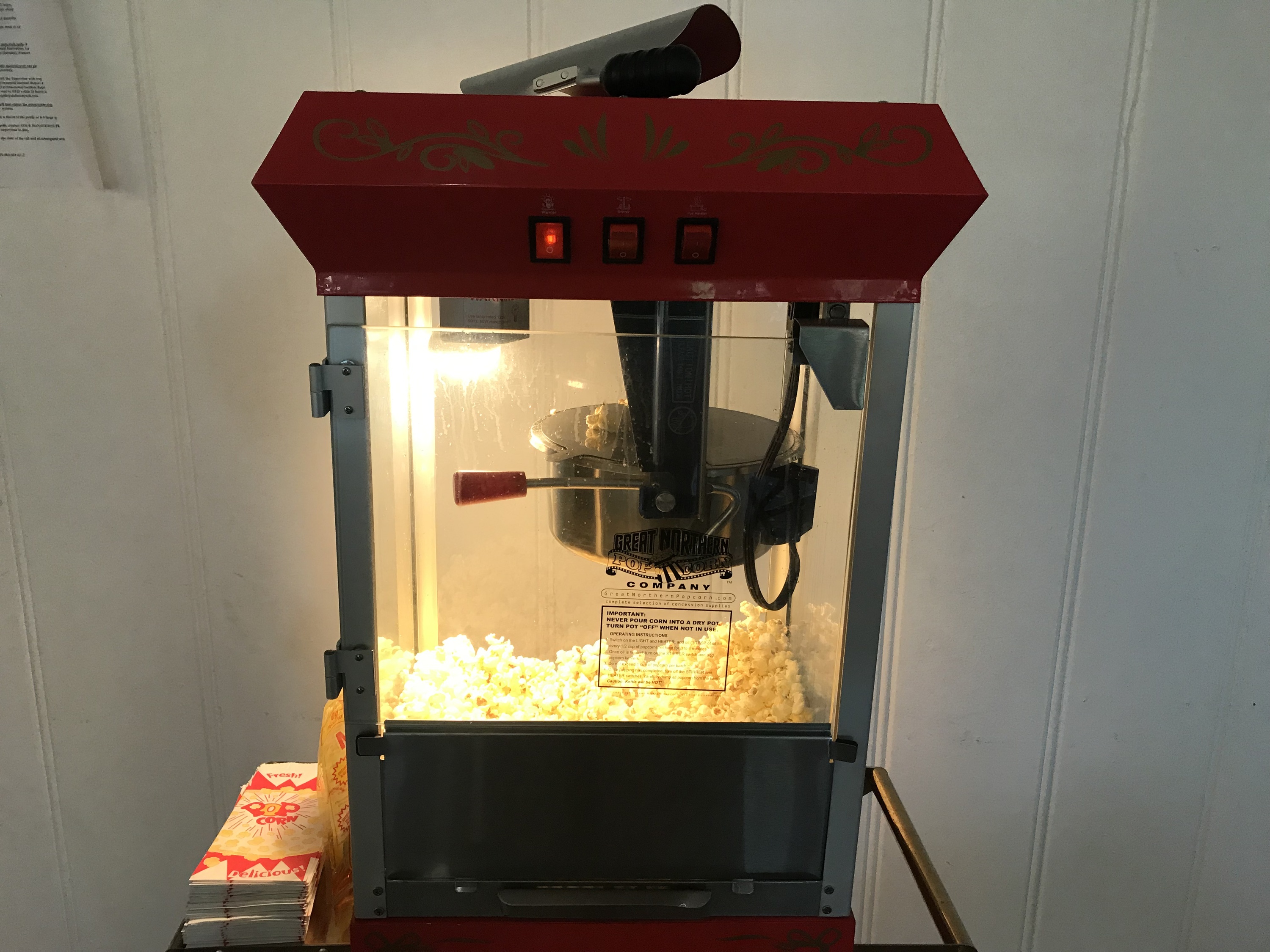 Popcorn Machine w/ Cart | Bounce Universe Party Rentals, LLC | bounce ...