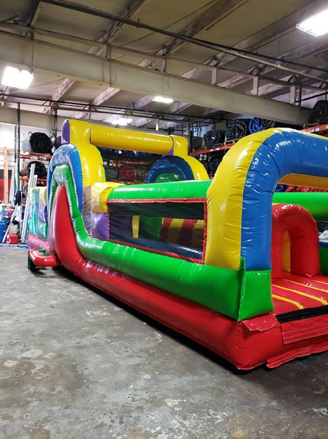 Mega Retro Obstacle Course - Jump around party rentals