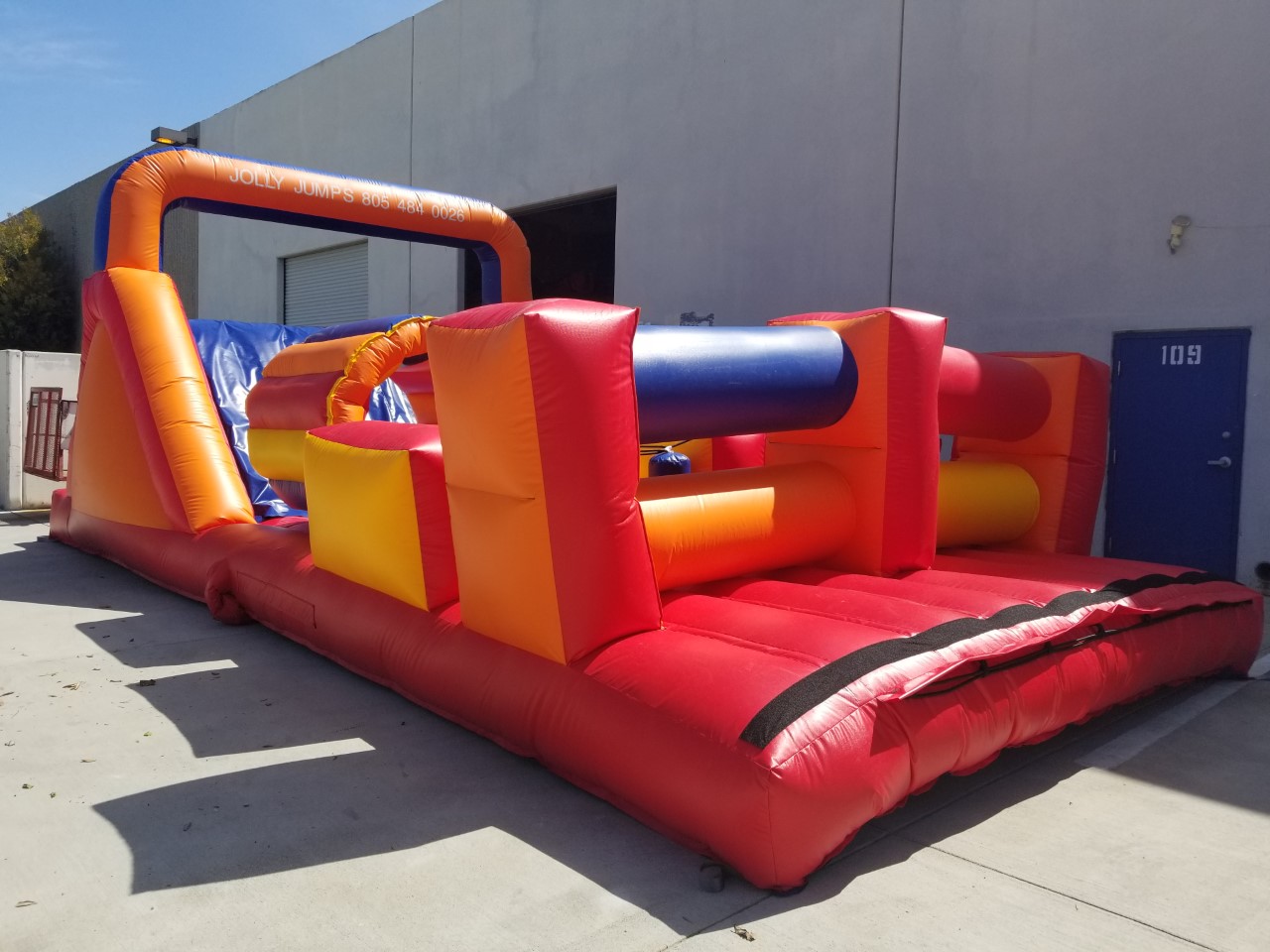 Jolly Jumps - bounce house rentals and slides for parties in Camarillo