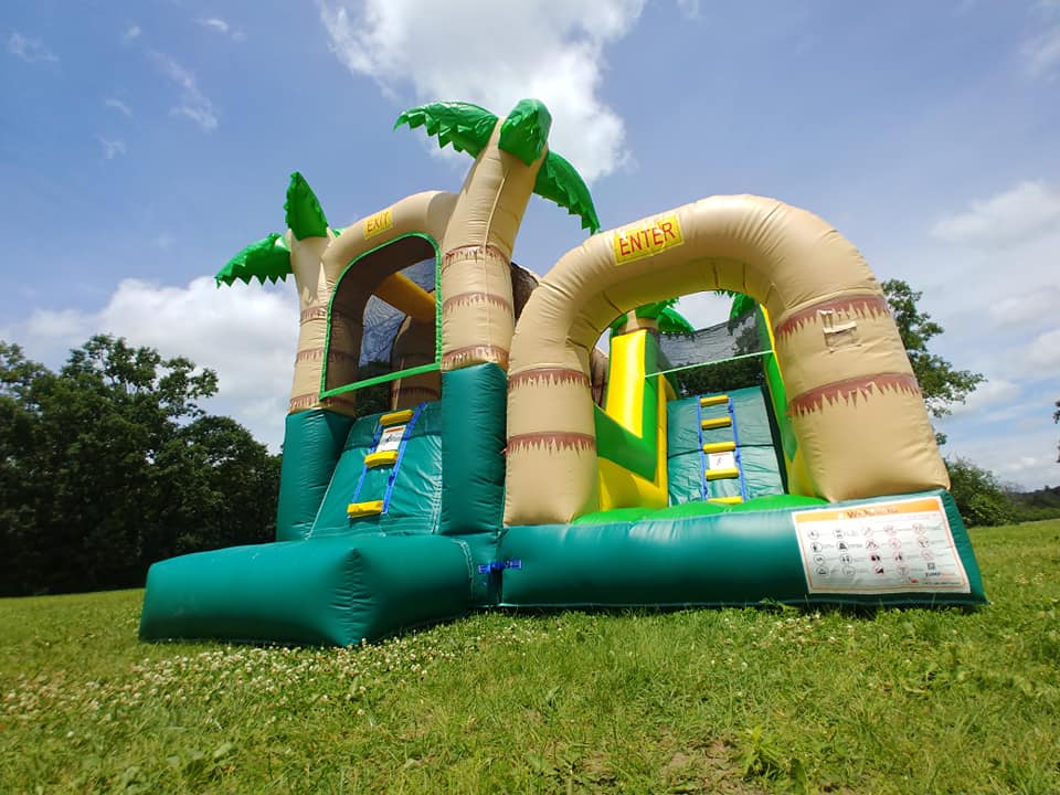 86' Hop N' Rock Tropical Obstacle Course | FroggyHops.com Minneapolis MN.