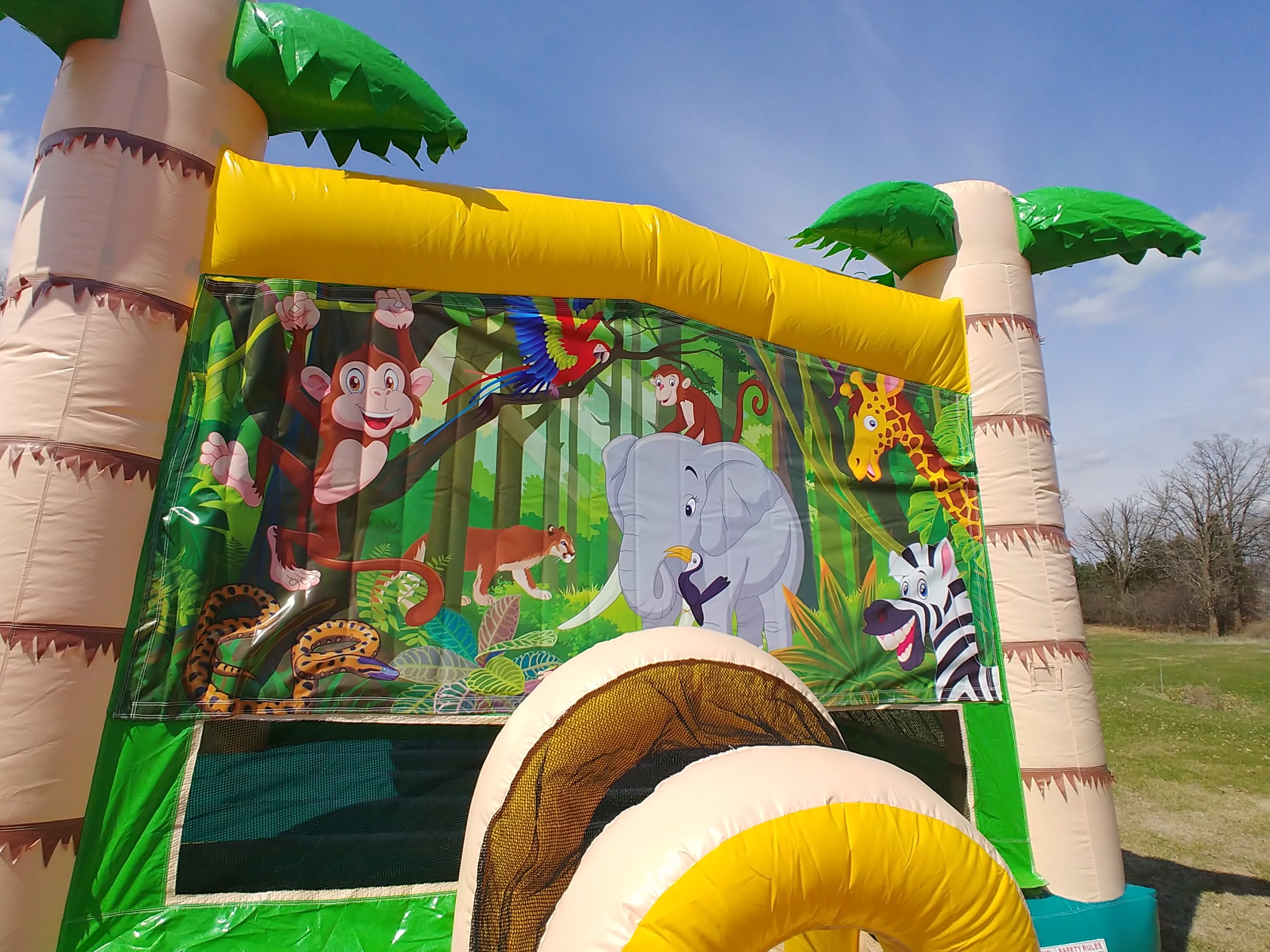 Jungle Animal Bounce House Rental | FroggyHops.com Minneapolis MN.