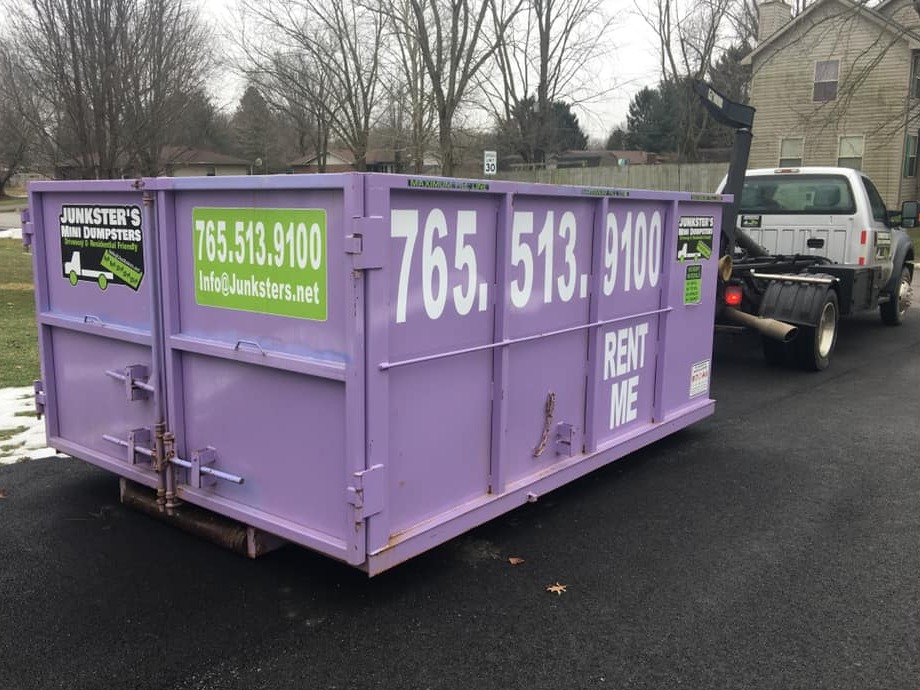 Dumpster Rental Service - Kokomo, IN - Junkster's Mini Dumpsters