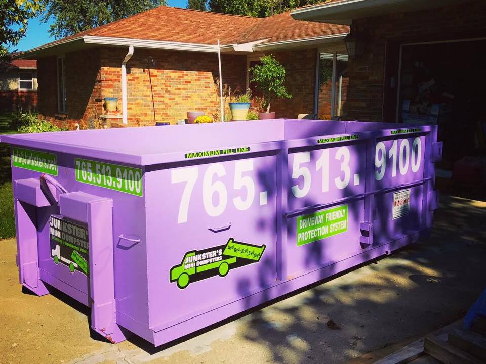 Dumpster Rental Service - Kokomo, IN - Junkster's Mini Dumpsters