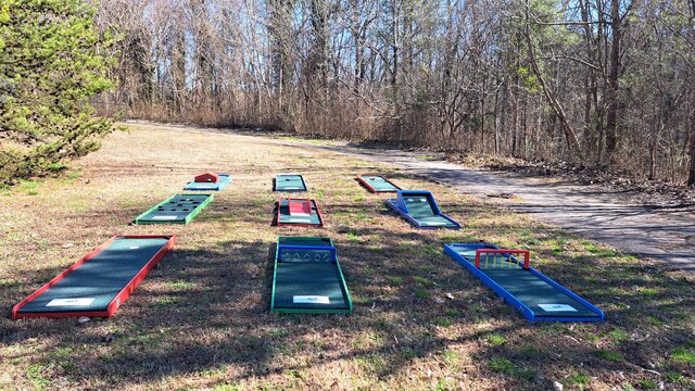 6 Hole Mini Golf Course Rental