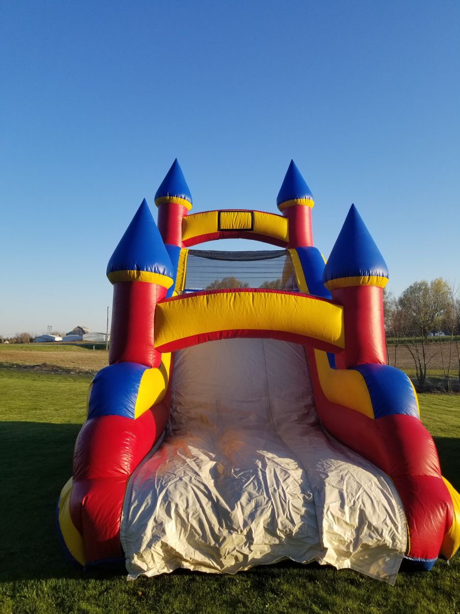 16ft Castle Slide - Playhouse Party Rentals