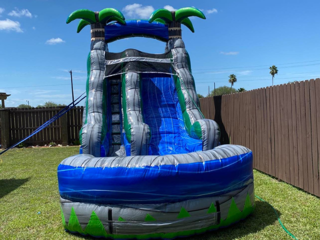 17 FT Grey Water Slide