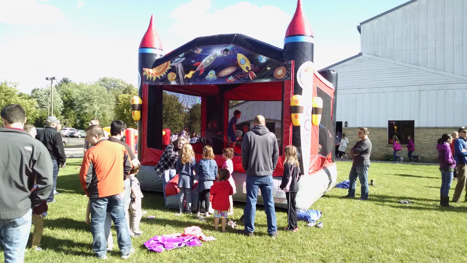 Rocket Ship Bouncer | Renting a Rocket Themed Bounce House | The ...